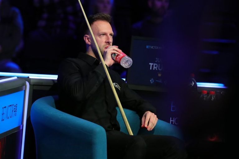 Welsh Open Final: Judd Trump vs Joe Perry - SnookerHQ.com